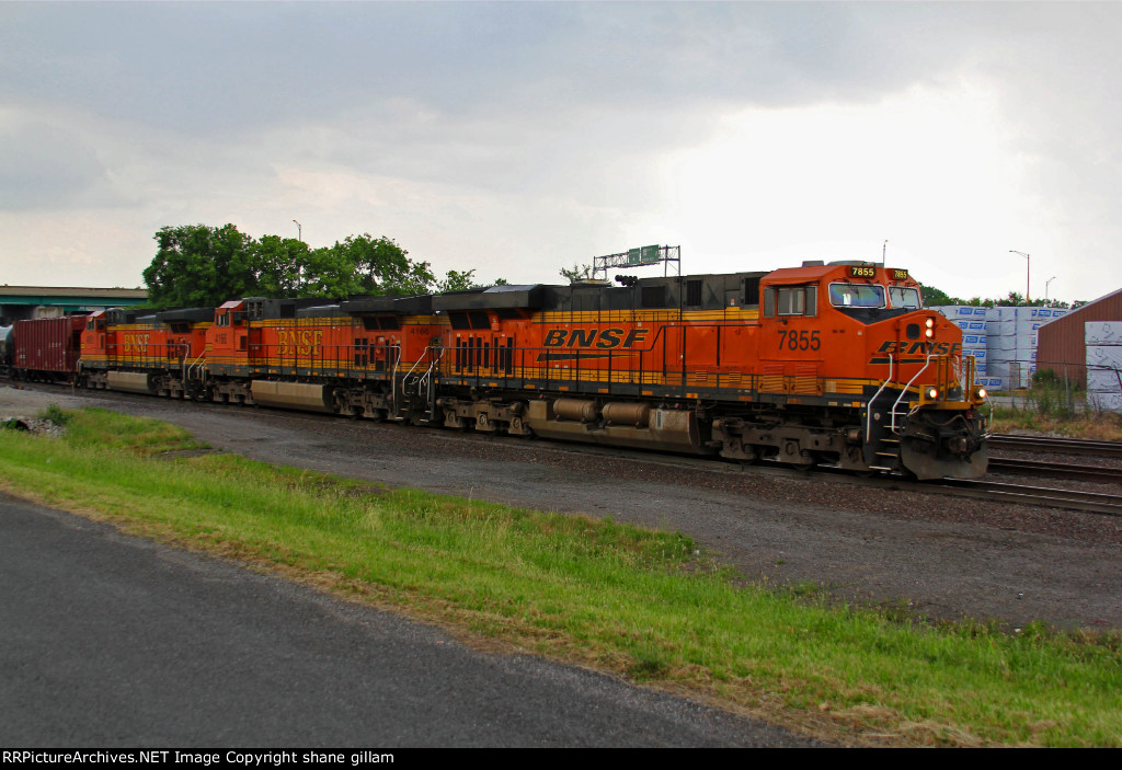 BNSF 7855 Waits to leave the yard to head Nb,
